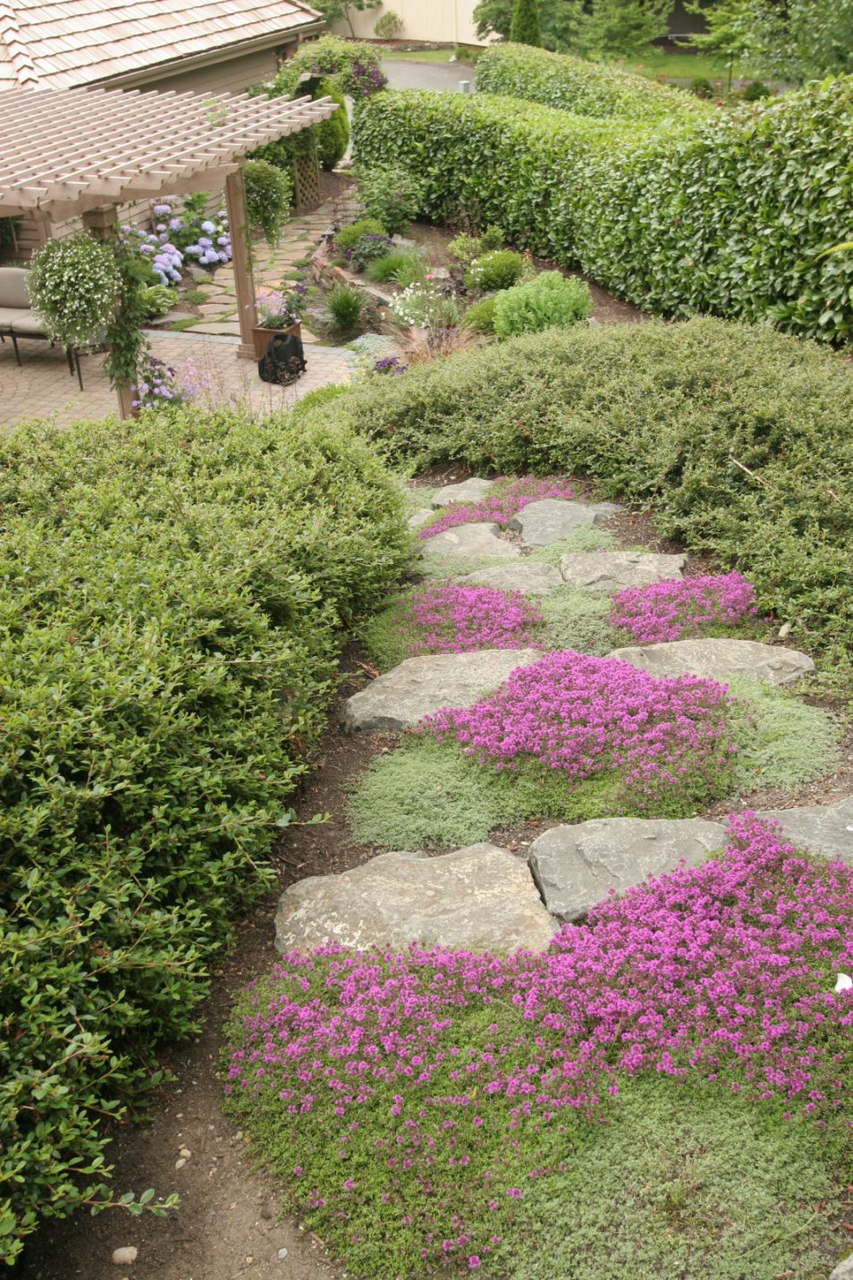 15 Most Exquisite Landscape Steps on a Slope to Accentuate Your Garden ...