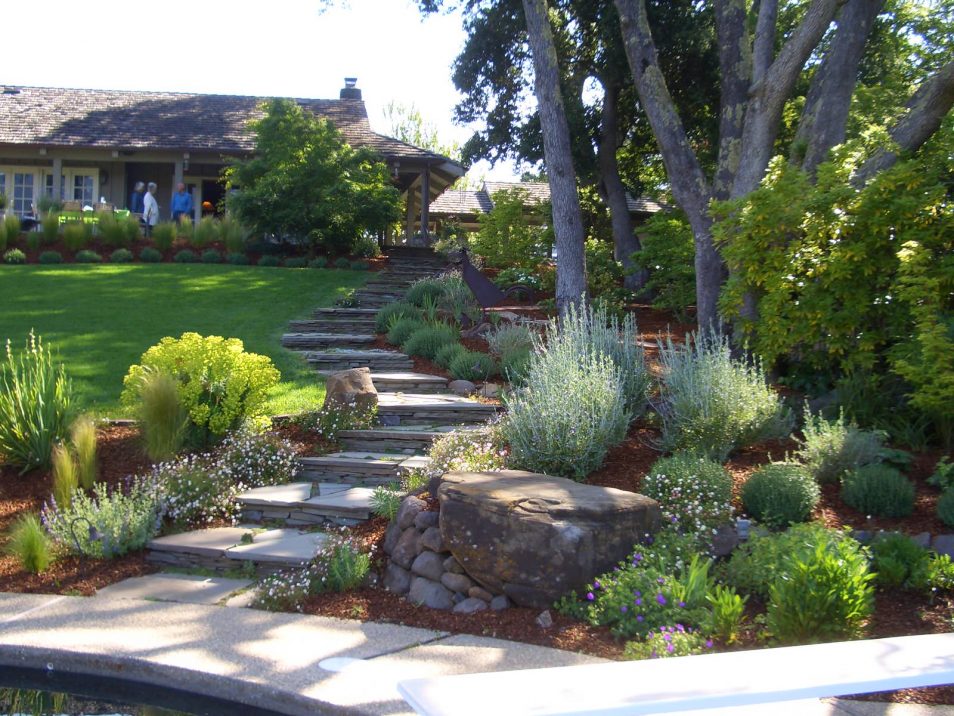 15 Most Exquisite Landscape Steps on a Slope to Accentuate Your Garden ...