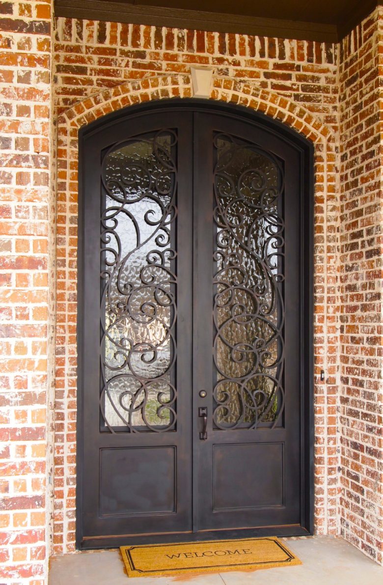 15 Fantastic Brown Front Doors for a Timeless Look that Lasts for a ...