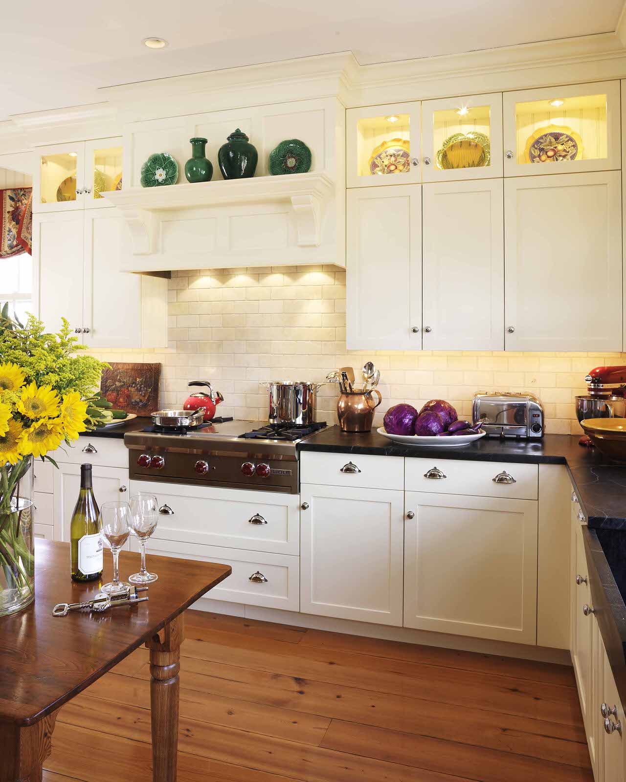 15 Fascinating Kitchen Cabinet Trim Ideas to Decorate Your Cabinetry ...