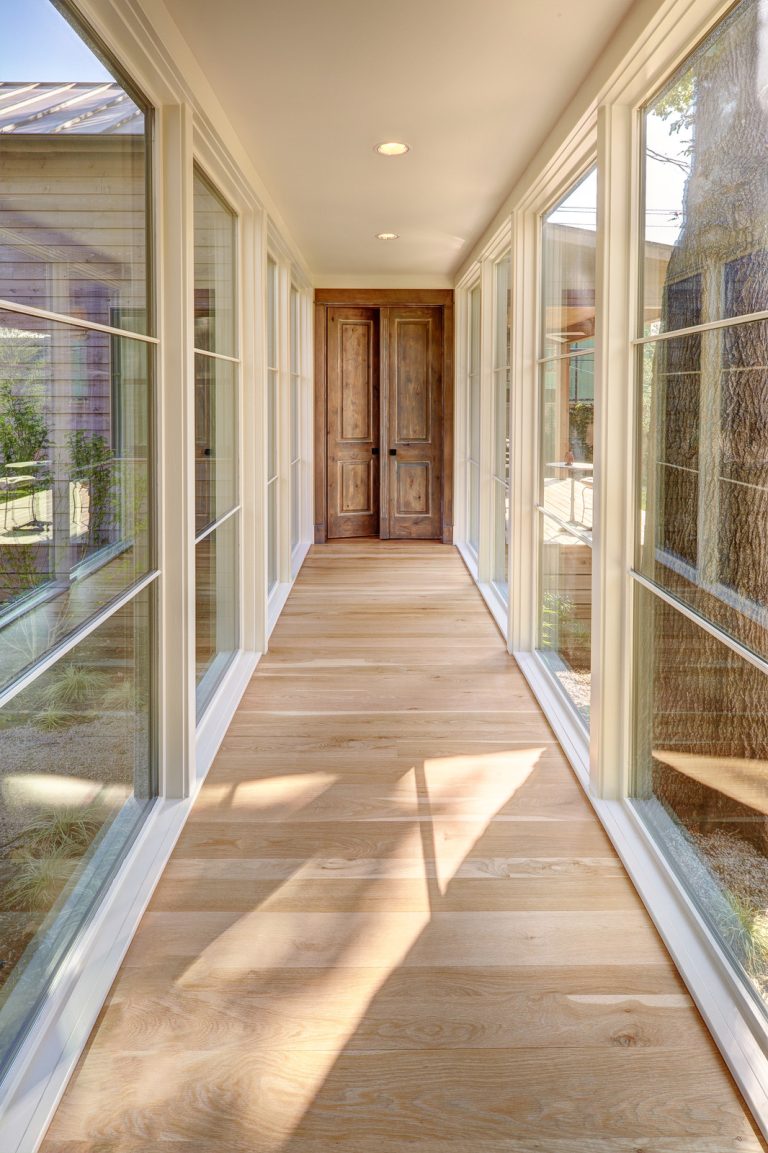 15 Impressive Hallway Door Ideas to Connect Your Rooms Nicely – La Urbana