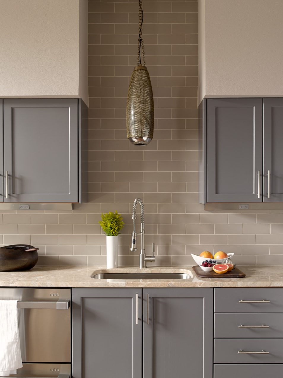 What Color Grout to Use with Beige Tile? Here Are The 8 Best of Them ...