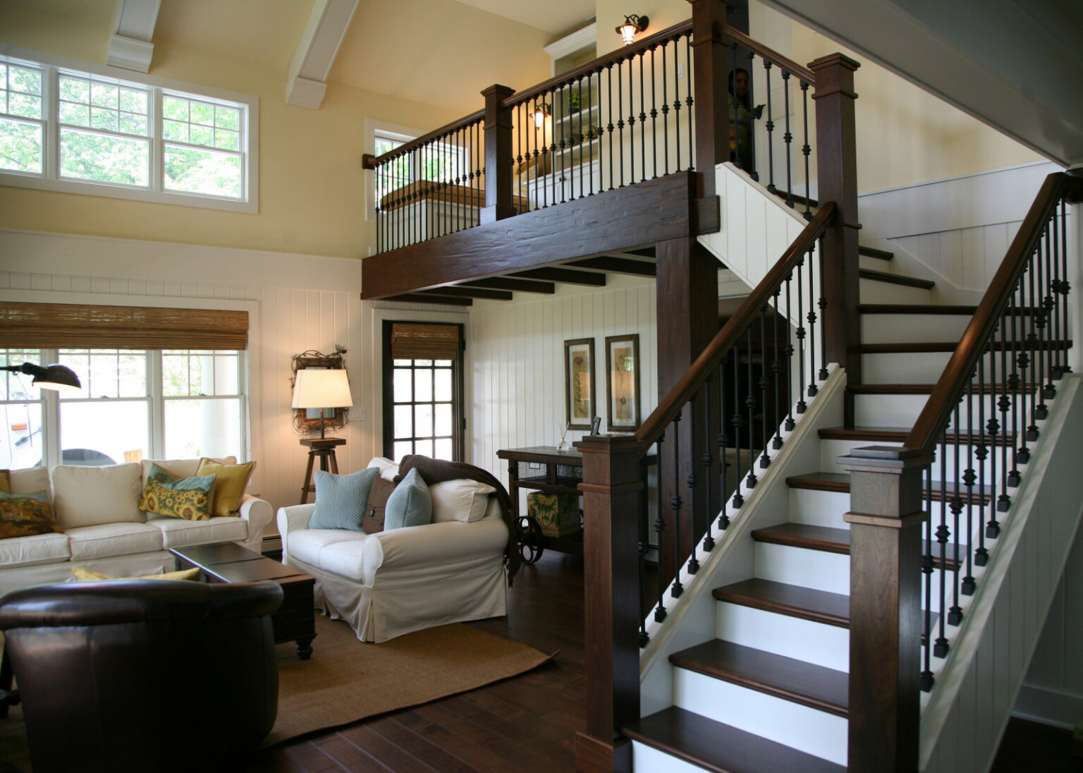 17 Elegant Designs of Half Wall Stair Railing to Provide Extra ...